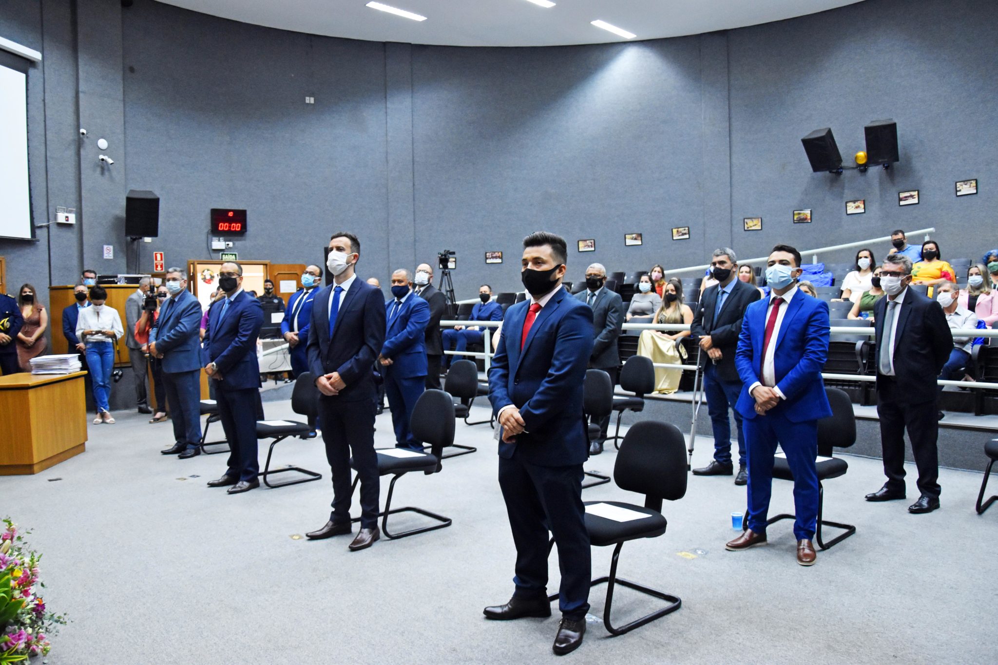 Prefeito, vice-prefeito e vereadores tomam posse em Cajamar – Notícias